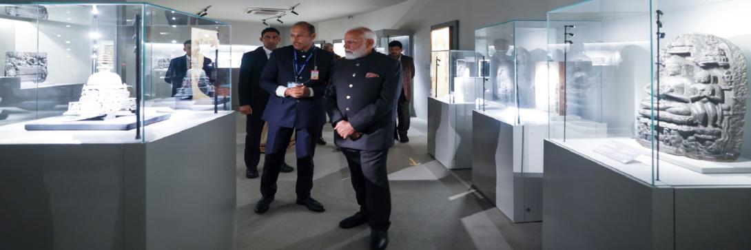 PM walks through the exhibition titled ‘The Light and the Lotus Relics ...